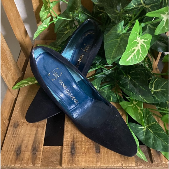 Customcraft Shoes Customcraft Black Swede Pump Poshmark